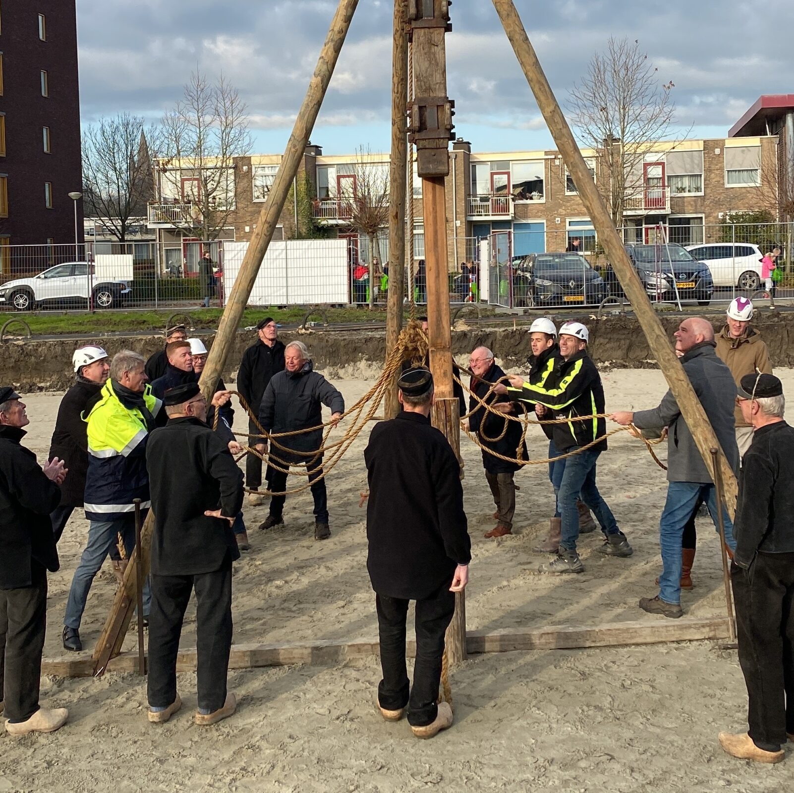 Eerste paal nieuwbouw Cederhof in Kapelle - Paree